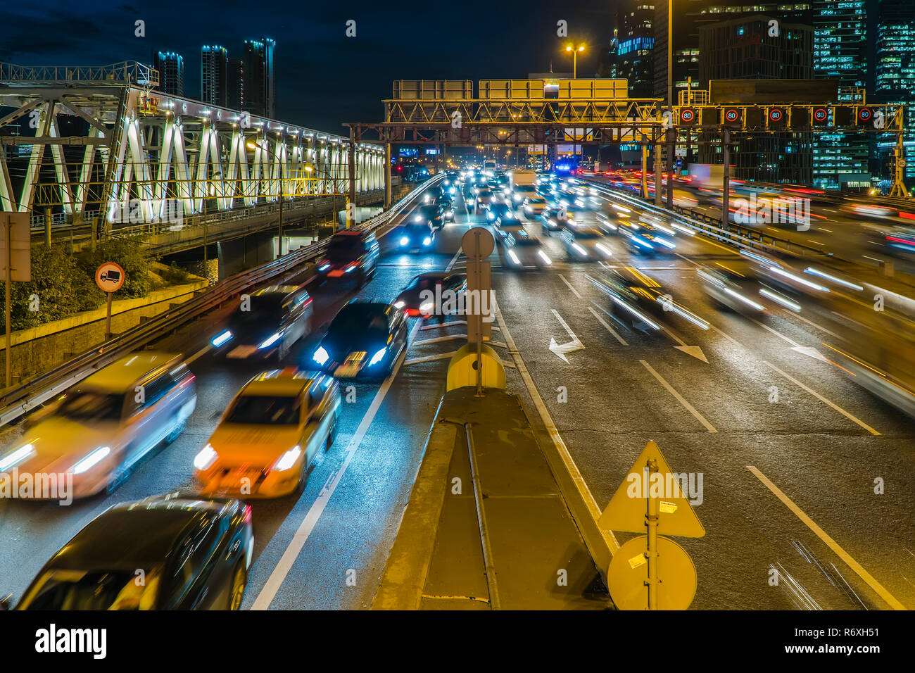 night traffic jam on the urban thoroughfare and road junction Stock ...