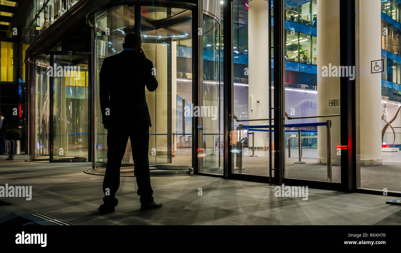 Office revolving door hi-res stock photography and images - Alamy