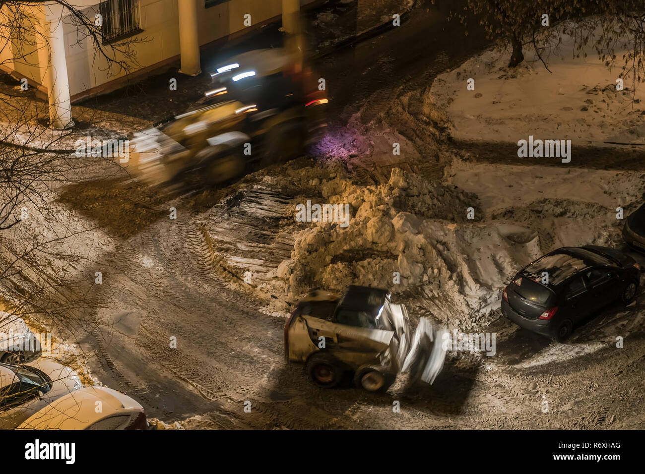 After night heavy snow hi-res stock photography and images - Alamy