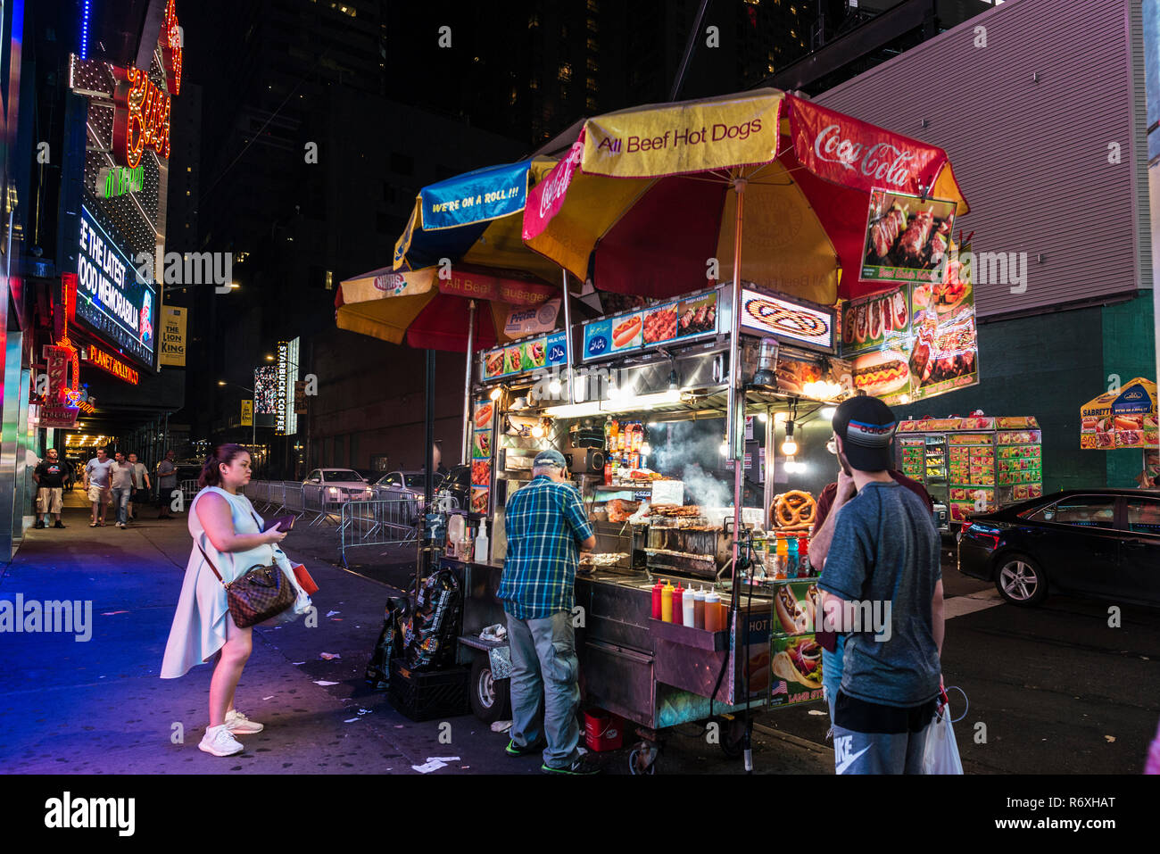 Hot dog stand times square hi-res stock photography and images - Alamy
