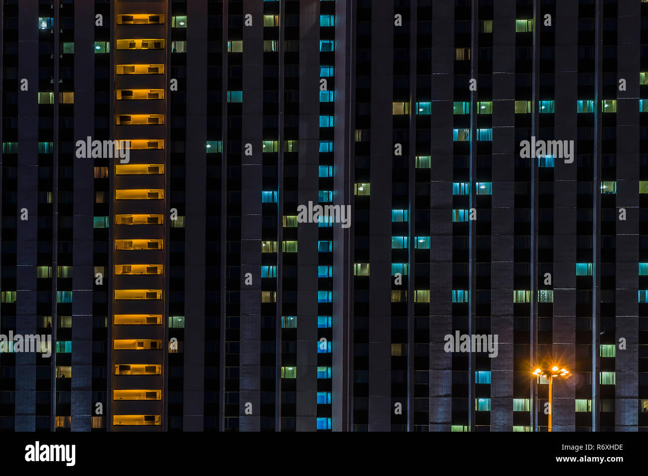 Hotel windows texture hi-res stock photography and images - Alamy