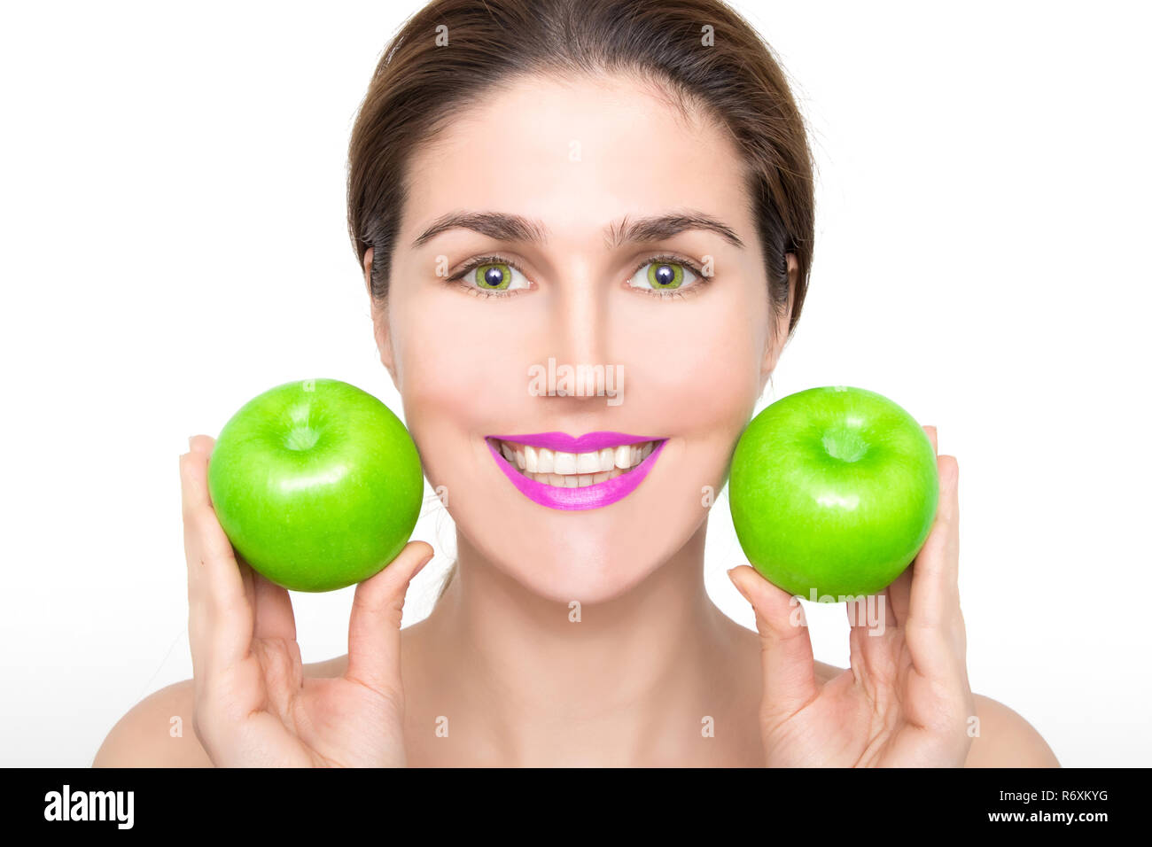 Healthy teeth and green apple Stock Photo - Alamy