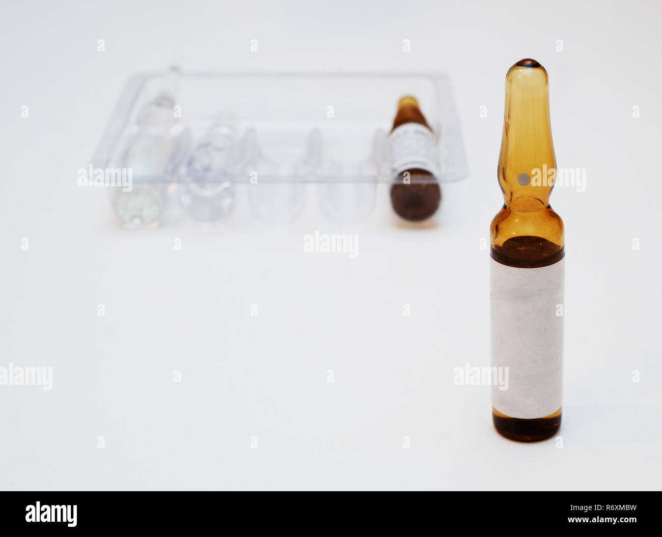 Plastic ampoules medicine vaccine close hi-res stock photography and ...