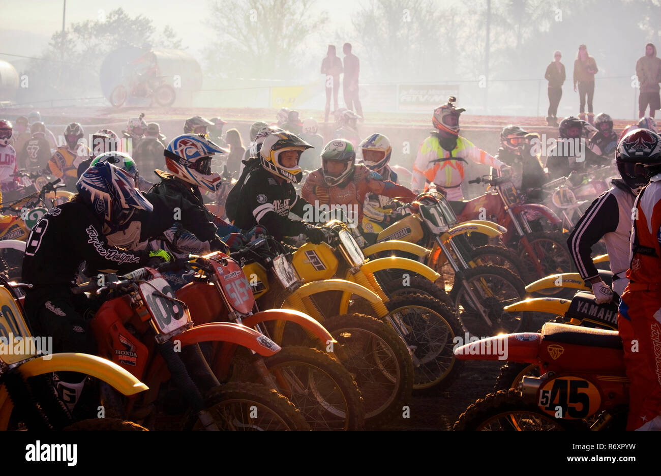Motocross race start line hi-res stock photography and images - Alamy