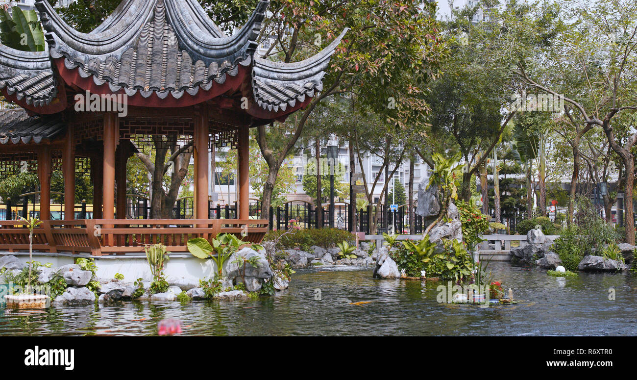 Chinese garden park Stock Photo - Alamy