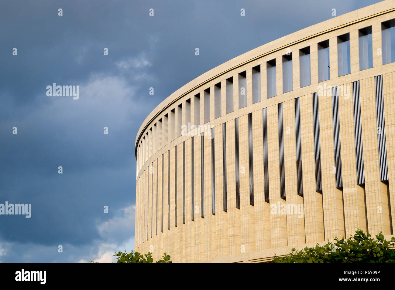 Architectural element, columns and arches of the building Stock Photo ...