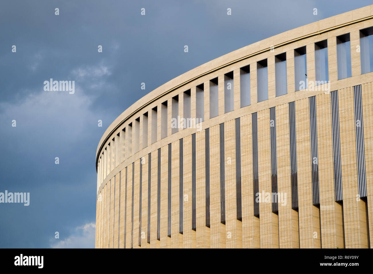 Architectural element, columns and arches of the building Stock Photo ...