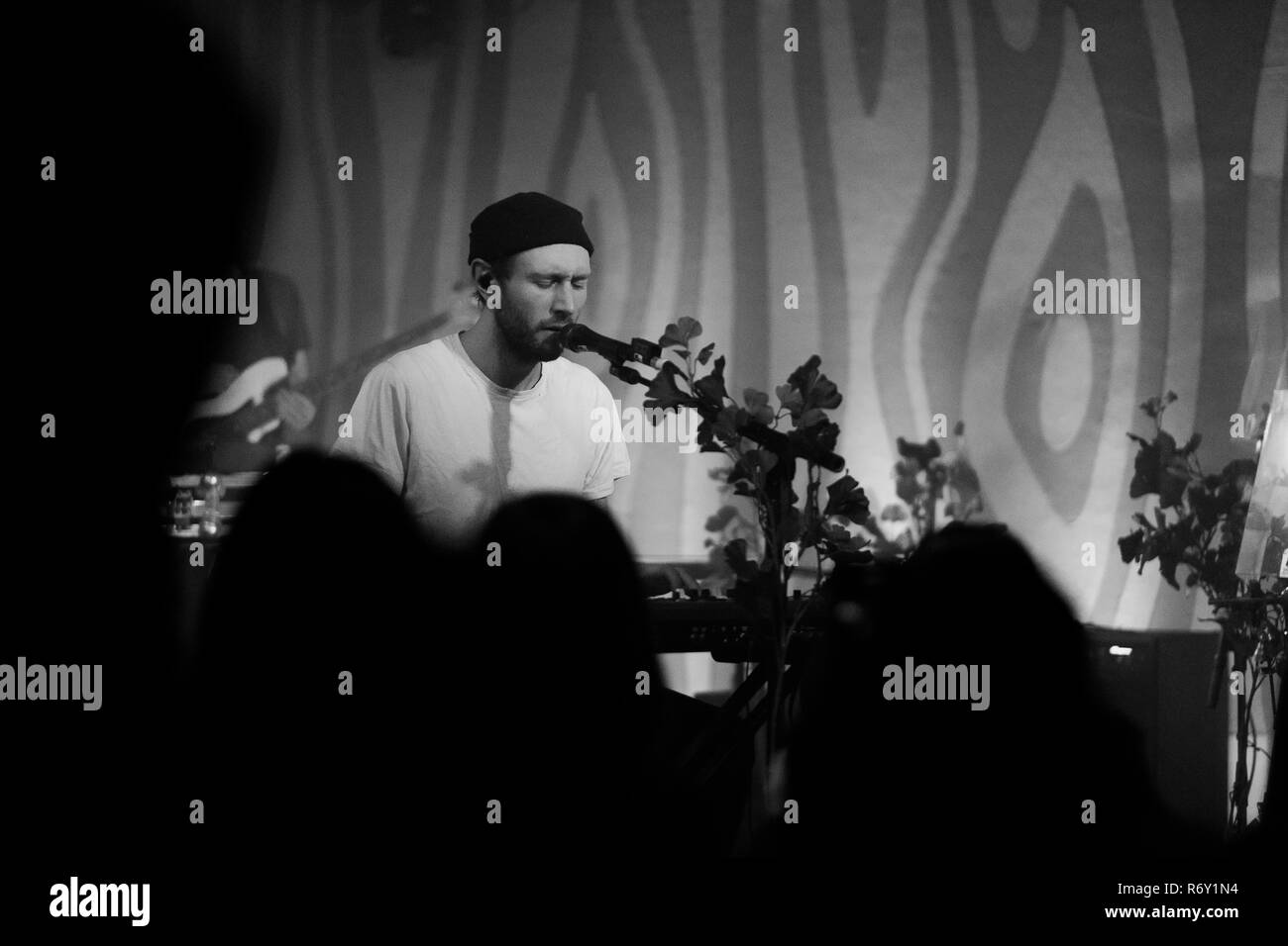 Novo amor singer Black and White Stock Photos & Images - Alamy