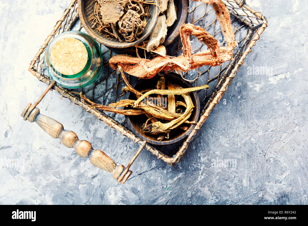 Acorus calamus tea hi-res stock photography and images - Alamy