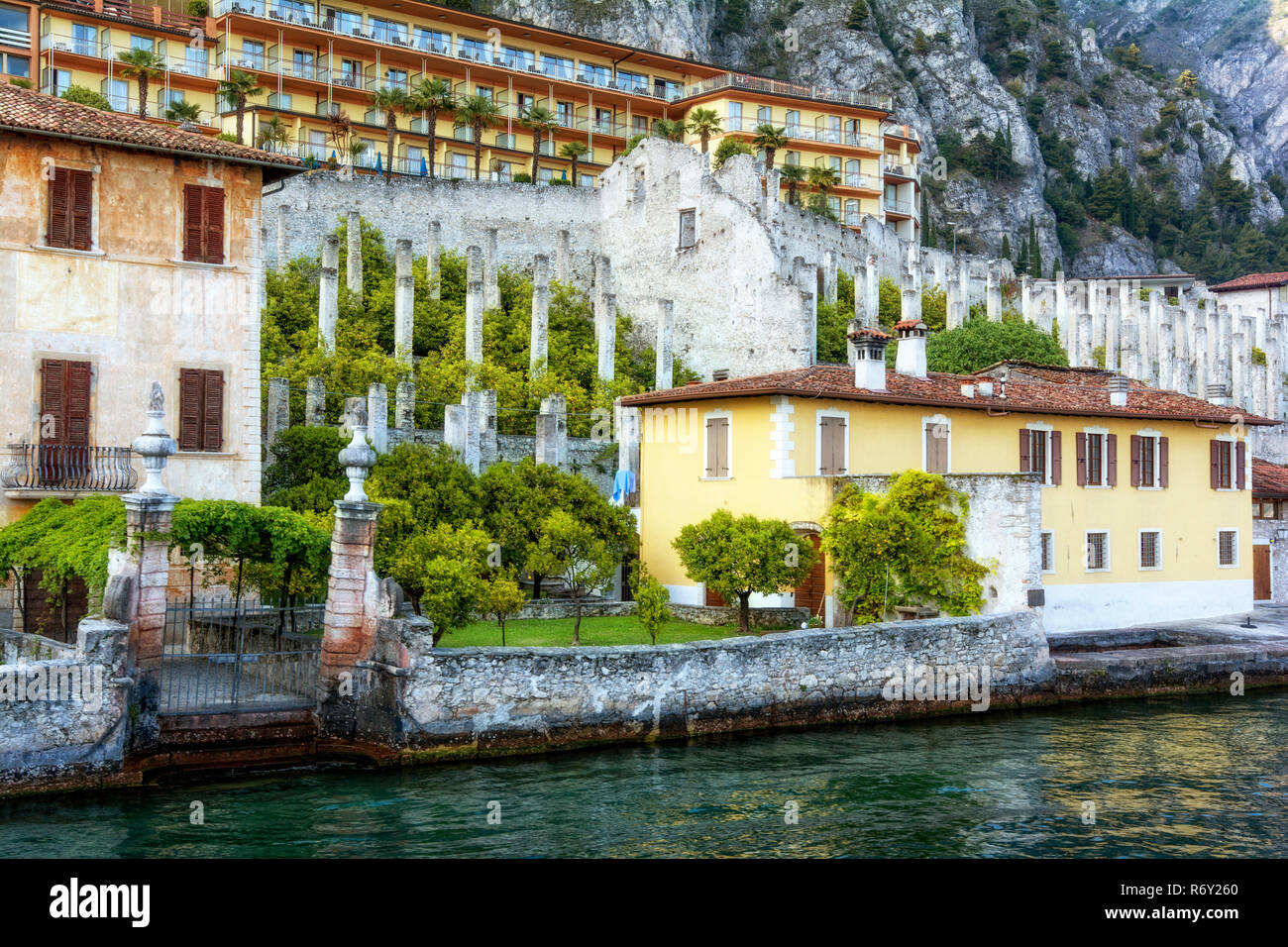 Town limone in italy hi-res stock photography and images - Alamy