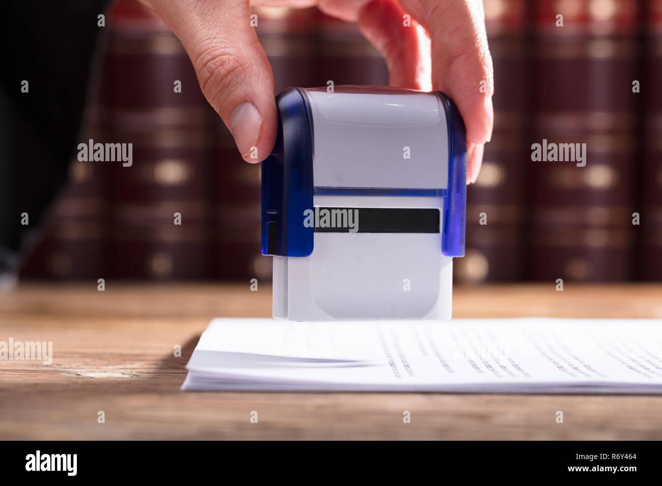 Hold holding certificate document hi-res stock photography and images ...