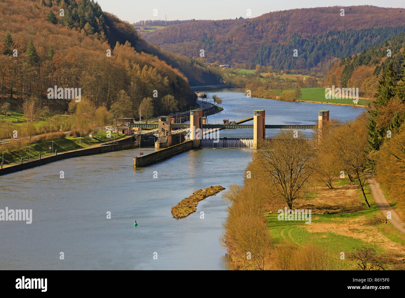 Flussstaustufe hi-res stock photography and images - Alamy