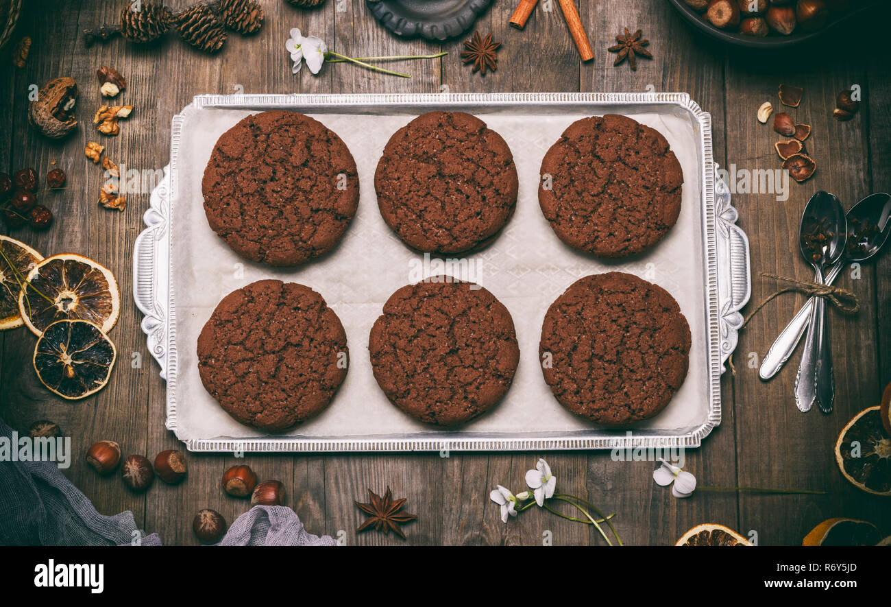 baked round chocolate chip cookies on a silver plate Stock Photo - Alamy