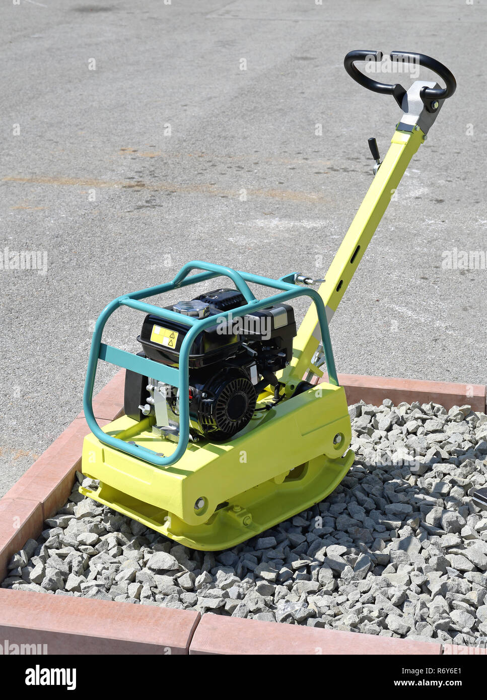 Mechanical compactor machine hi-res stock photography and images - Alamy