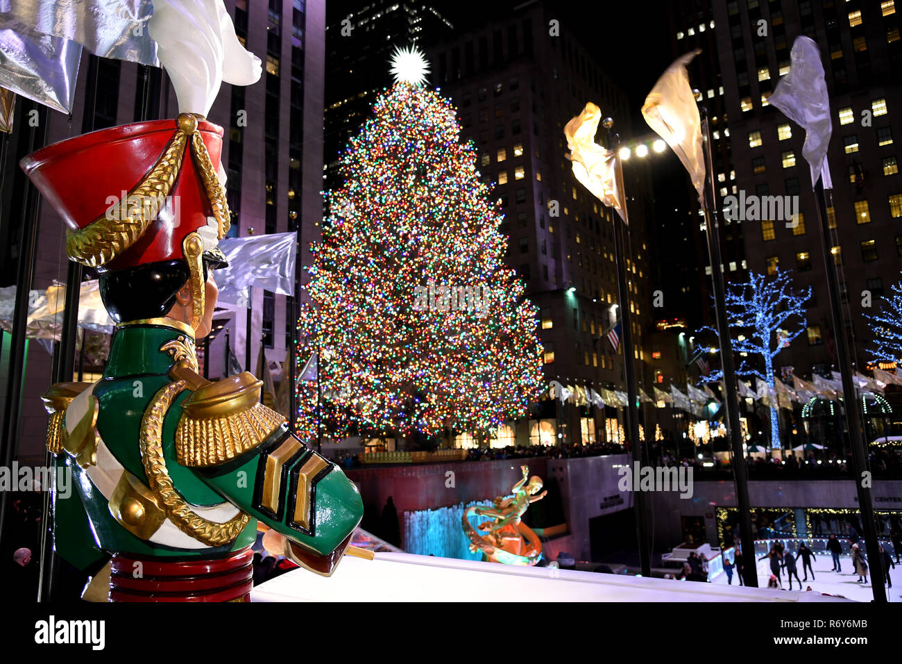 Drummer statue hi-res stock photography and images - Alamy