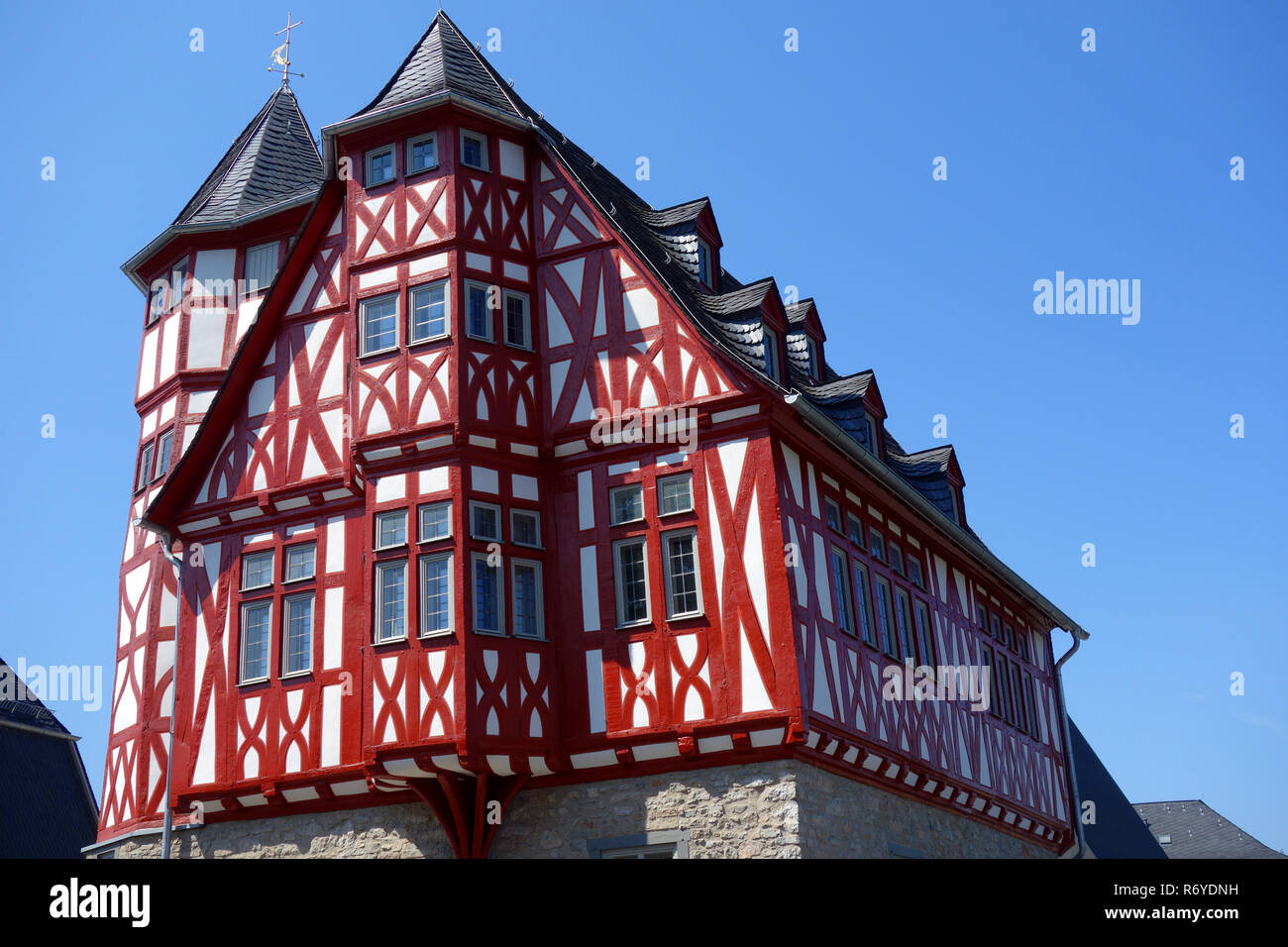 Portal frame building work hi-res stock photography and images - Alamy