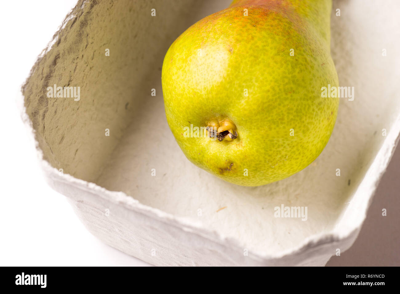 Pear storage boxes hi-res stock photography and images - Alamy