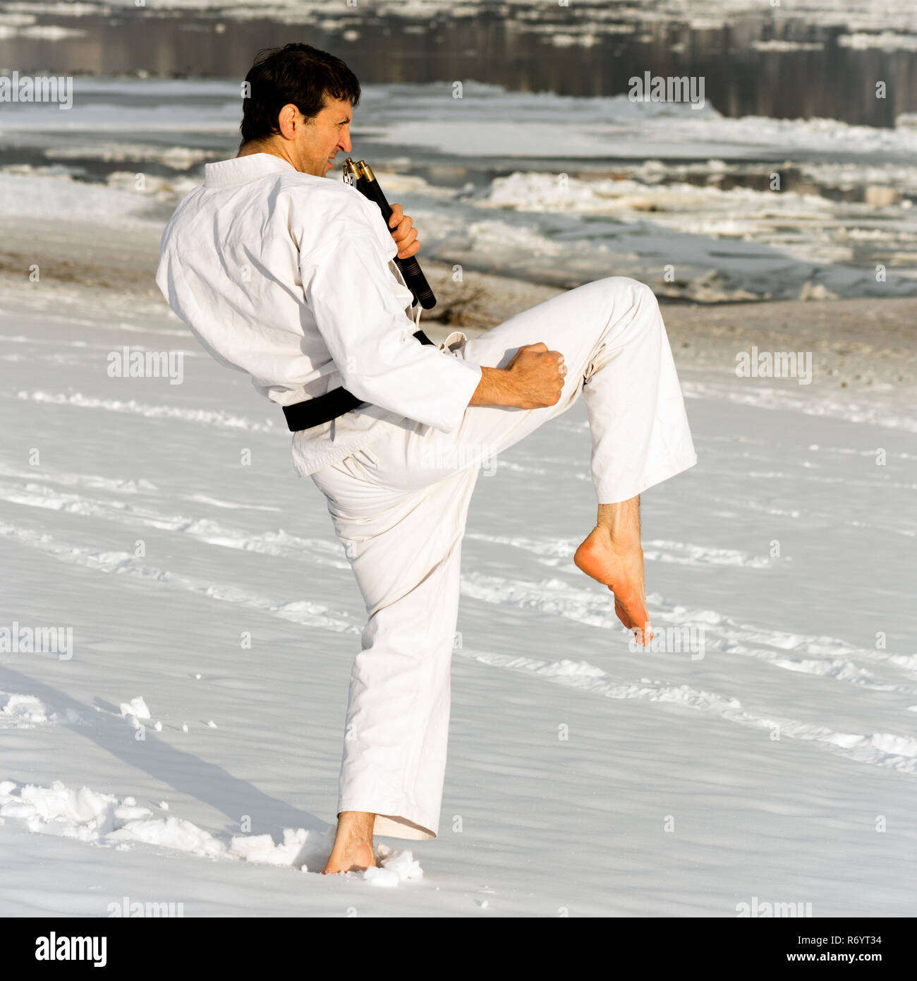 Barefoot in snow hi-res stock photography and images - Alamy