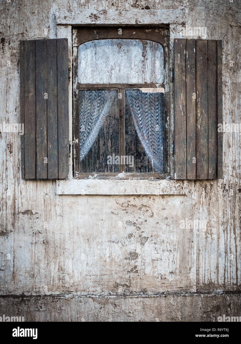 Old vintage window Stock Photo - Alamy