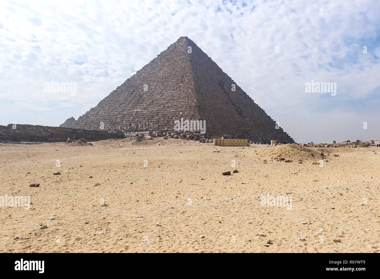 Great pyramid of giza sarcophagus hi-res stock photography and images ...
