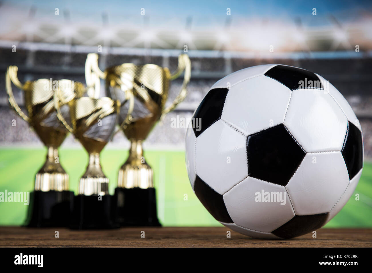 Celebration trophy glass football hi-res stock photography and images ...