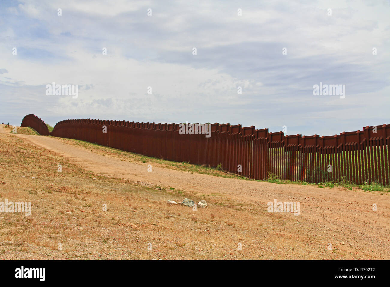 Border Fence Separating the US from Mexico Near Nogales, Arizona Stock ...