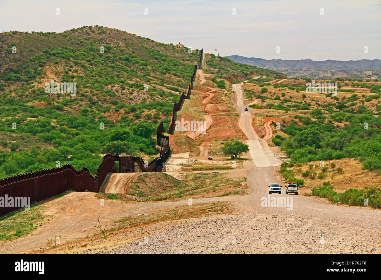 Border Fence Separating the US from Mexico Near Nogales, Arizona Stock ...