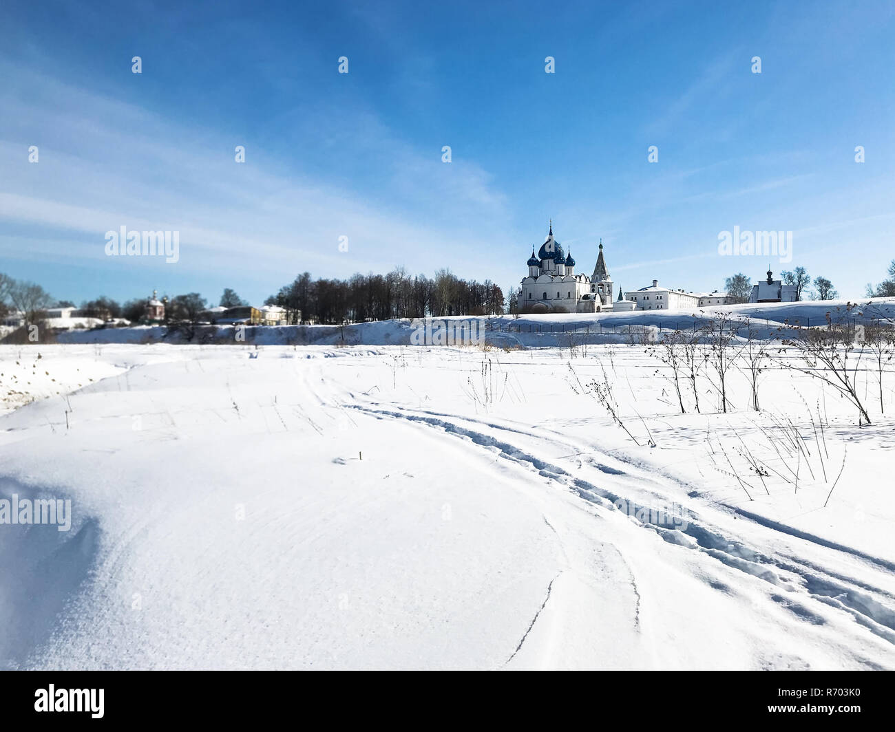 Suzdal kremlin in winter hi-res stock photography and images - Alamy
