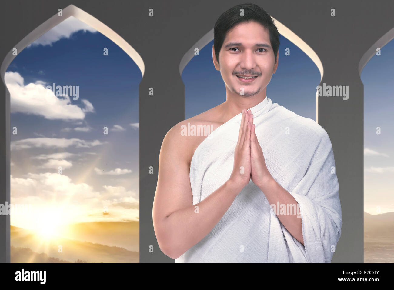 Smiling asian muslim pilgrim man with hand gesture Stock Photo - Alamy