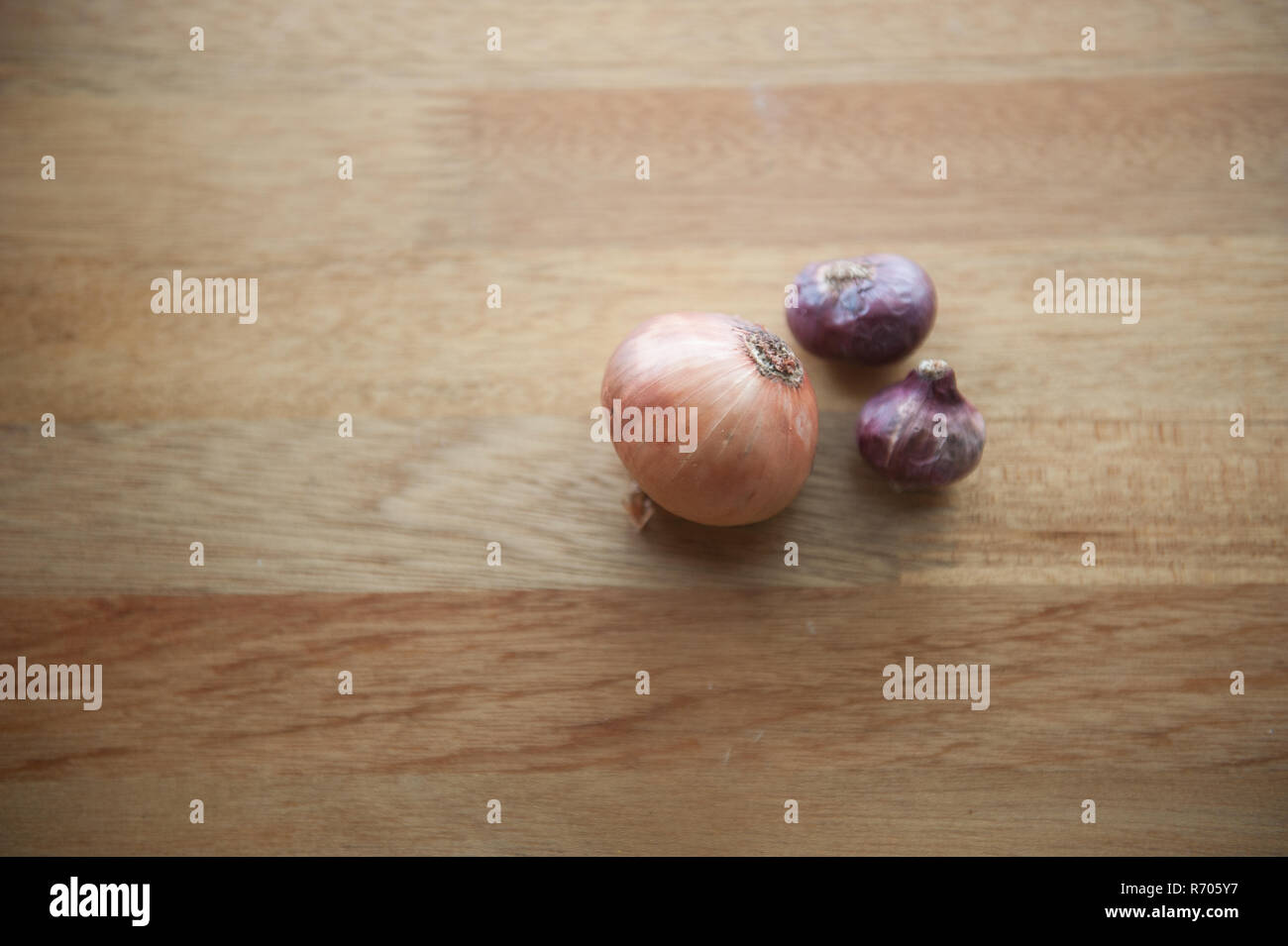 Big onion hi-res stock photography and images - Alamy
