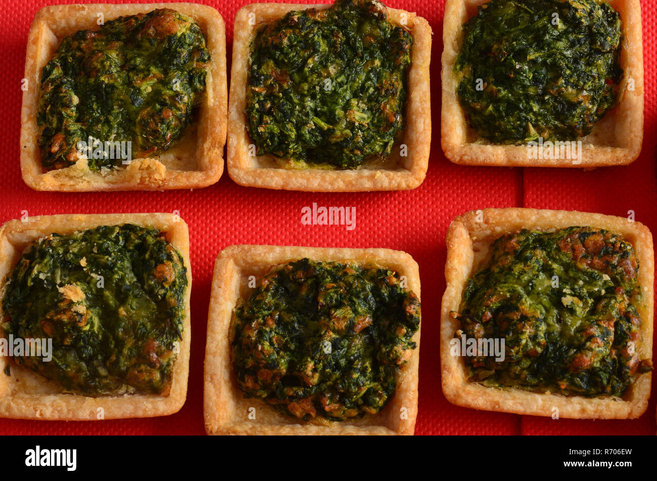 Furshet table hi-res stock photography and images - Alamy