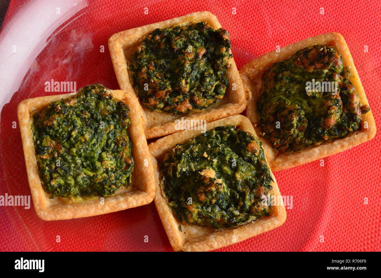 Furshet table hi-res stock photography and images - Alamy