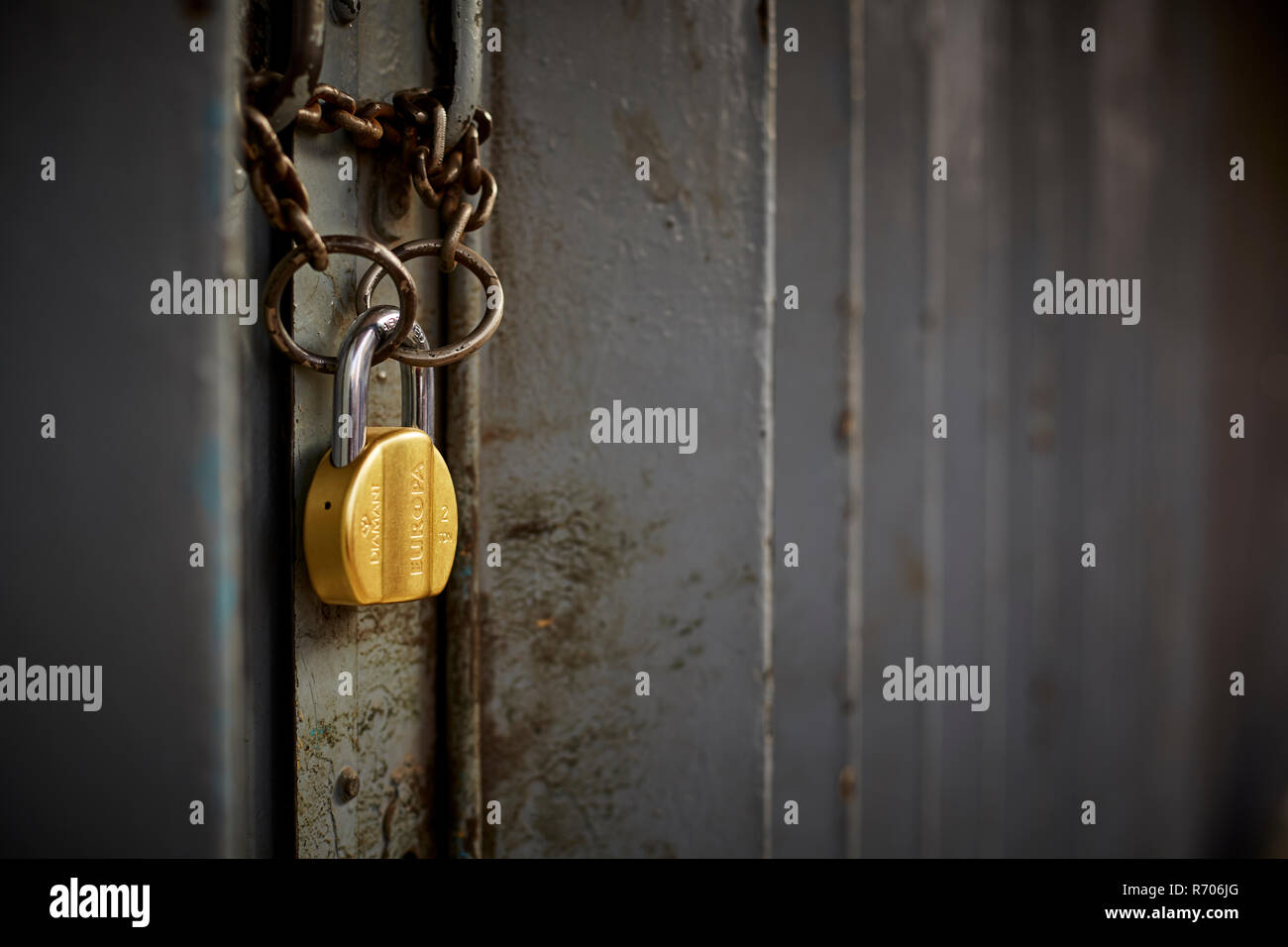 Chain & Lock Stock Photo - Alamy