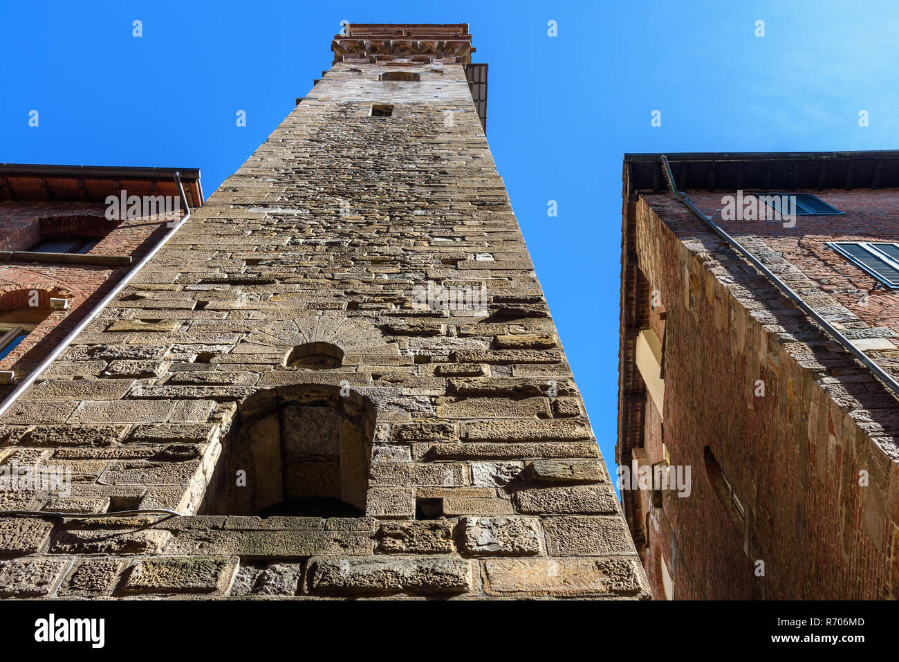 View of Torre delle Ore clock tower in Lucca. Italy Stock Photo - Alamy