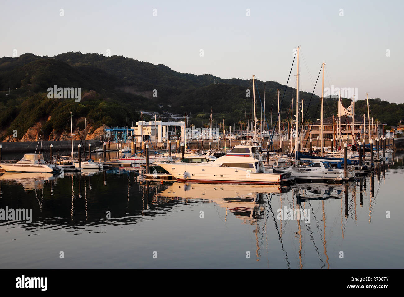 Japanese boat sail hi-res stock photography and images - Alamy