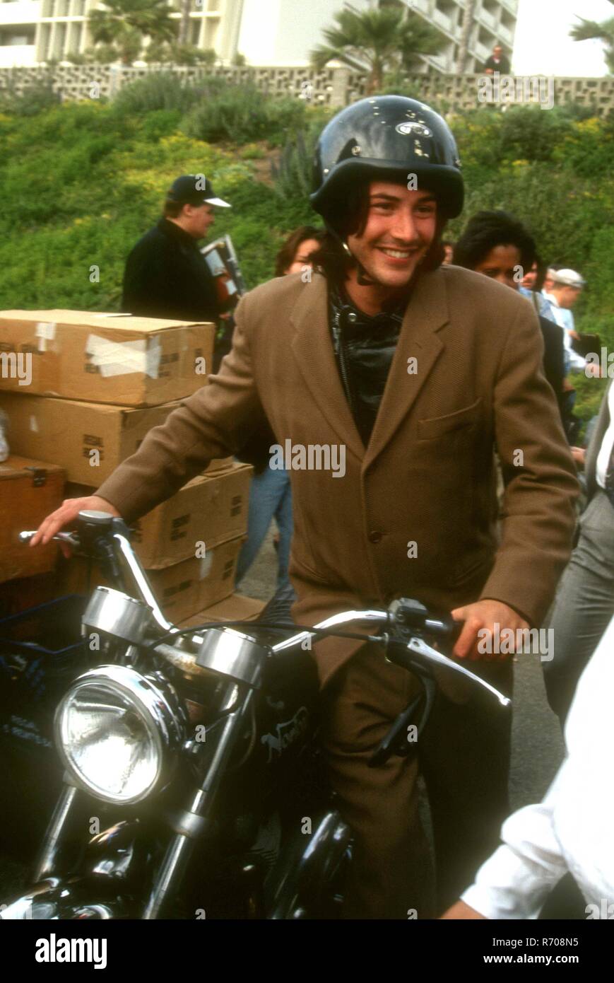 SANTA MONICA, CA - MARCH 27: Actor Keanu Reeves attends the Eighth ...