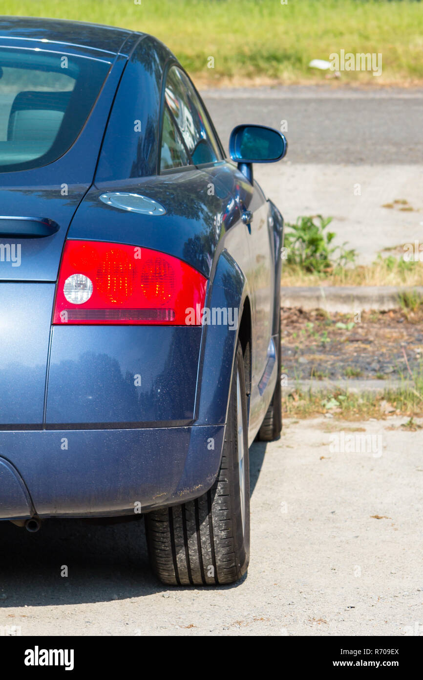 Congested road packed cars hi-res stock photography and images - Alamy
