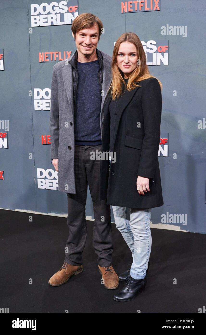 Berlin, Germany. 06th Dec, 2018. The actress Josephin Busch and her ...