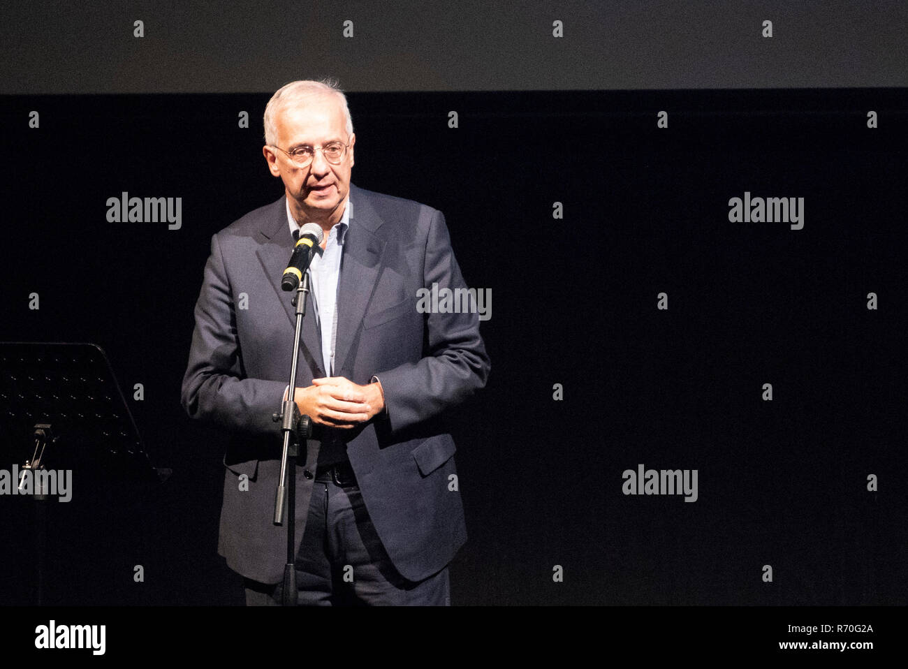 Addio walter hi-res stock photography and images - Alamy