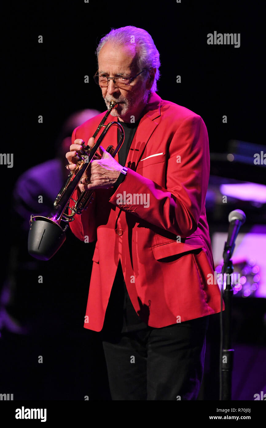 December 6 2018 hi-res stock photography and images - Alamy