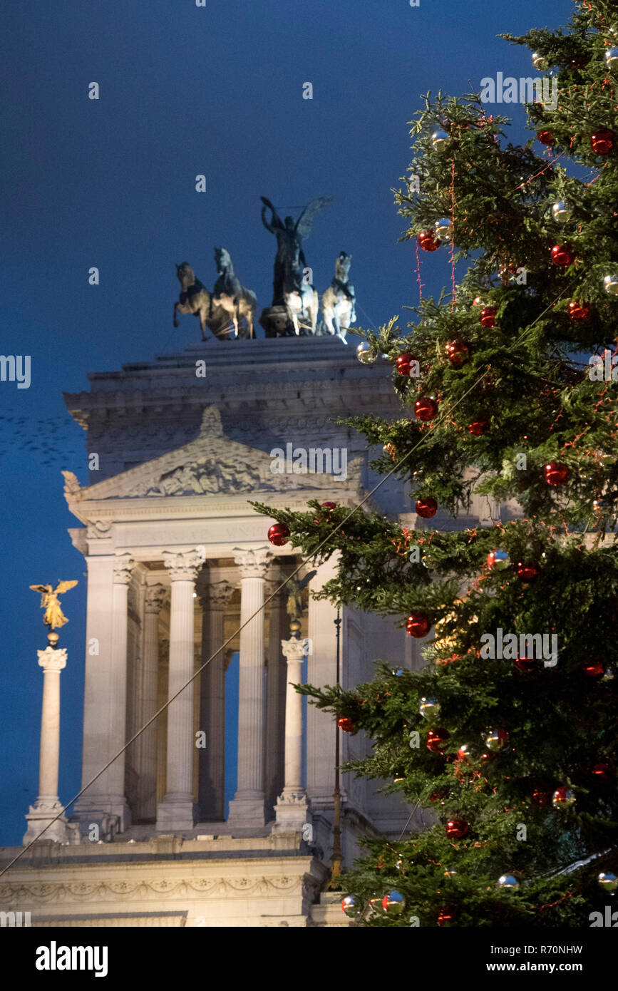 Rome italy 7th december hi-res stock photography and images - Alamy
