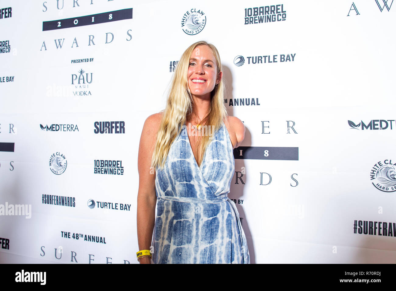 Kahuku, Hawaii, USA. 6th December 2018.Surfer Bethany Hamilton poses on ...