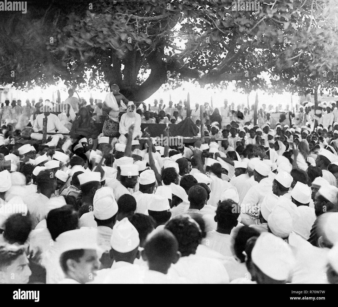 Gandhi addressing a crowd Black and White Stock Photos & Images - Alamy
