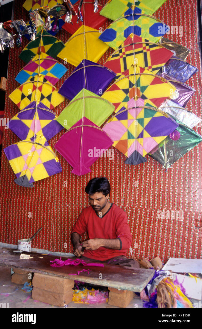Kite making hi-res stock photography and images - Alamy