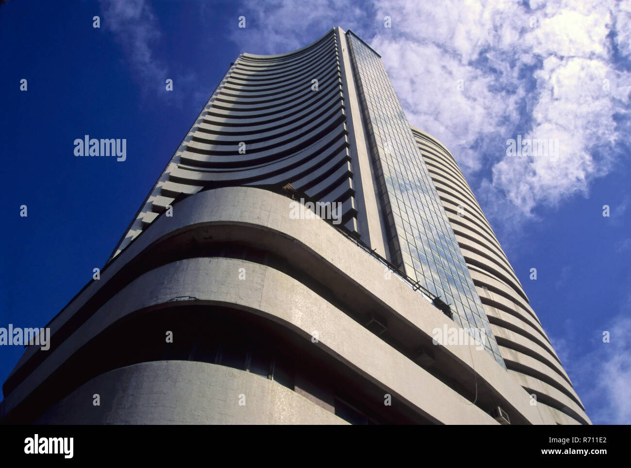 Indian share market building hi-res stock photography and images - Alamy