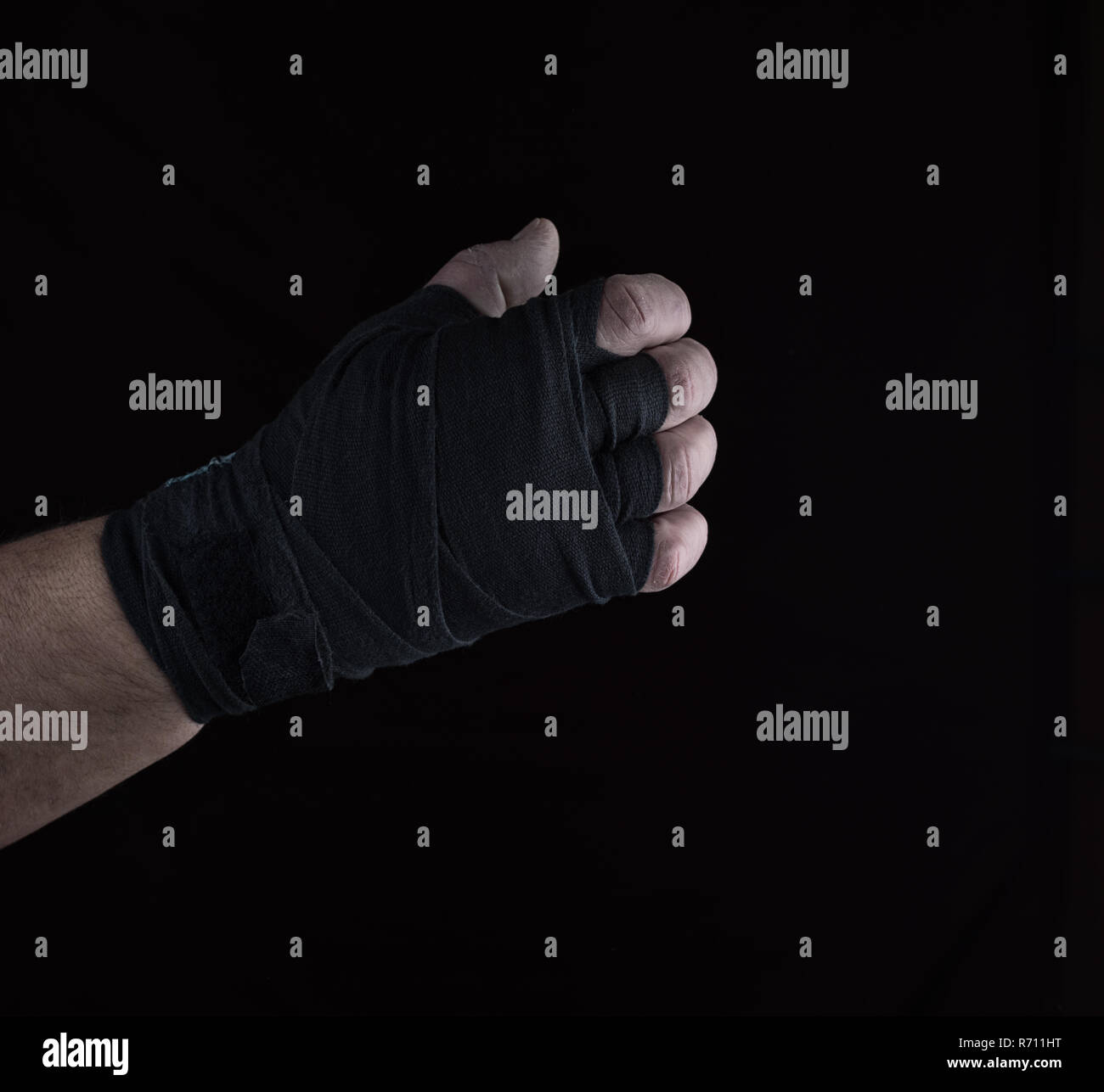 Black hand bandage hi-res stock photography and images - Alamy
