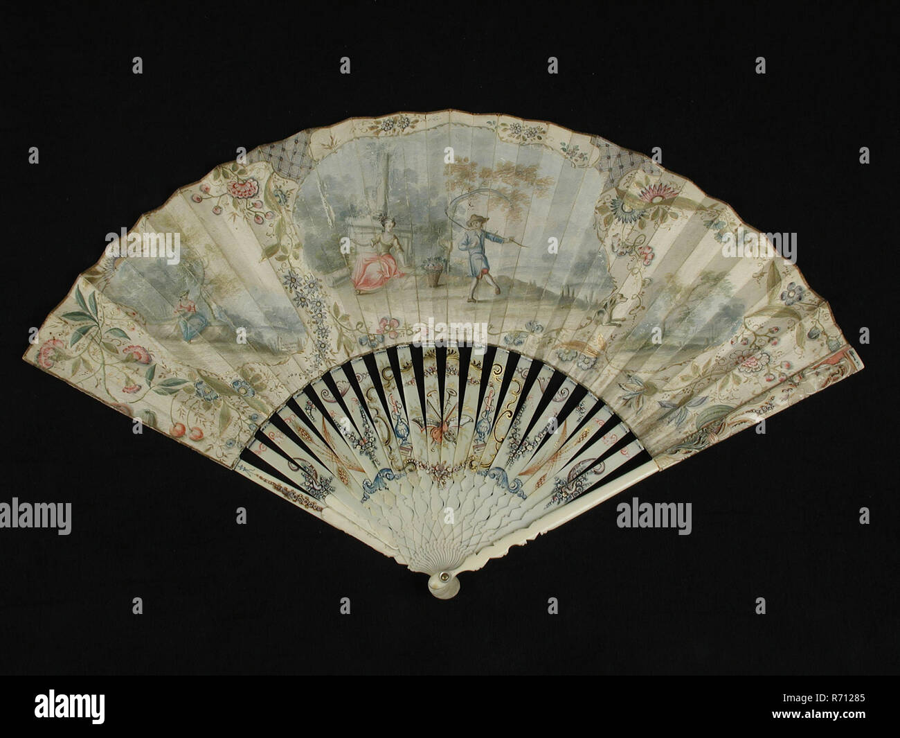 Rococo romance hi-res stock photography and images - Alamy