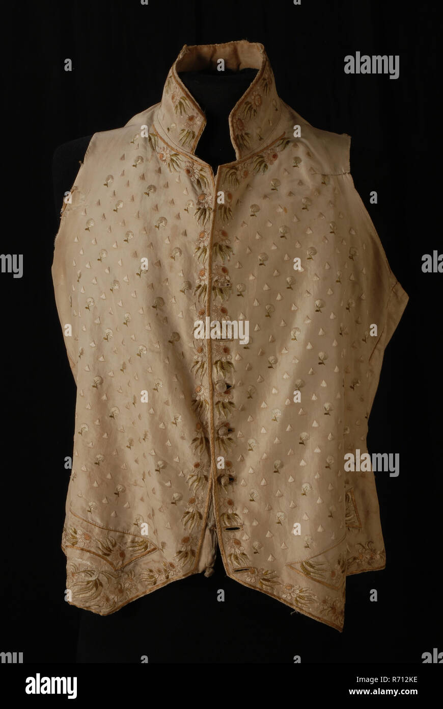 Borders of triangles hi-res stock photography and images - Alamy