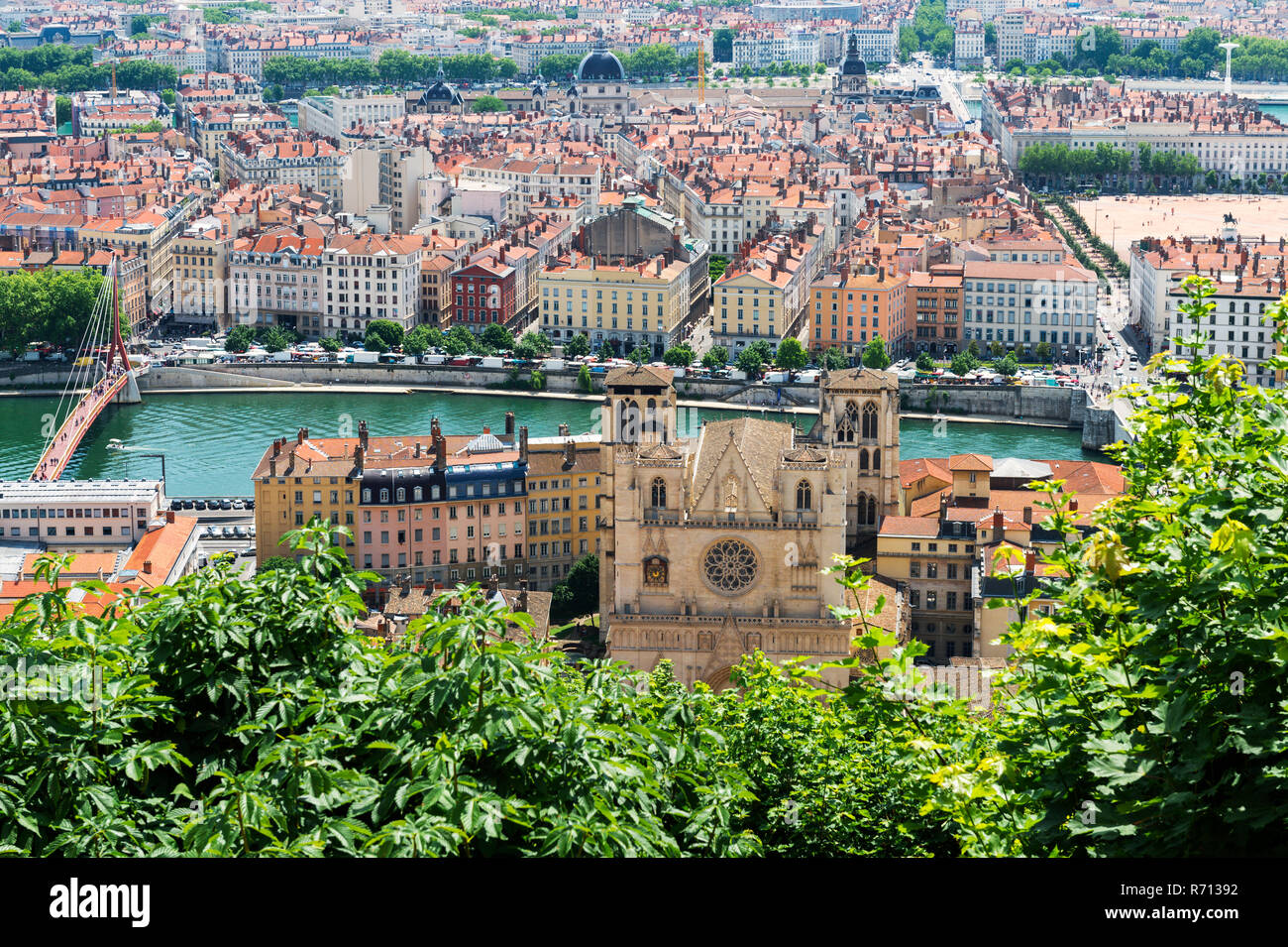 Lyon cathedral hi-res stock photography and images - Alamy
