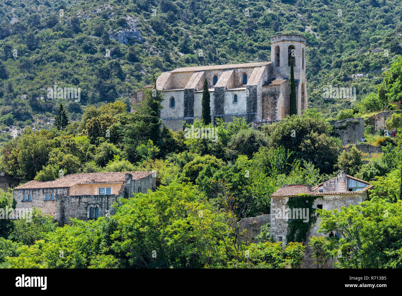 Oppède le vieux hi-res stock photography and images - Alamy